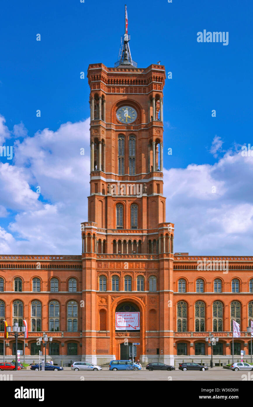 Rotes Rathaus, Red City Hall, red brick building, Berlin-Mitte, Berlin ...