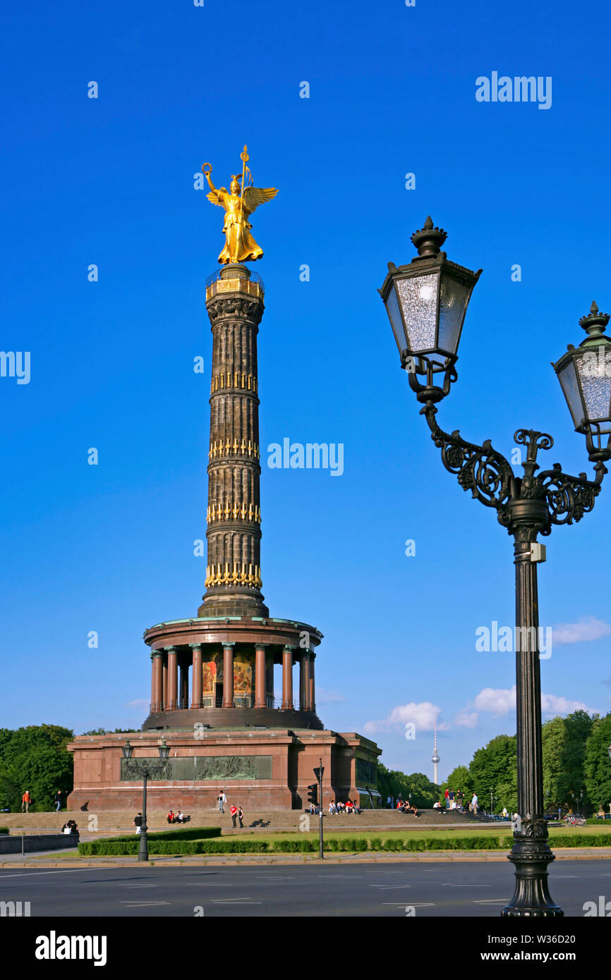 Großer stern hi-res stock photography and images - Alamy