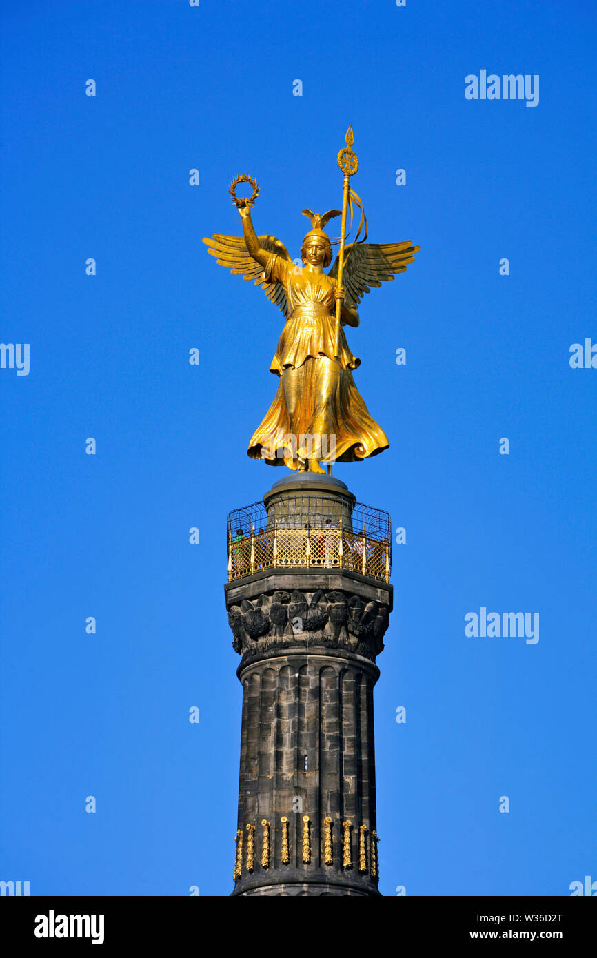 Victoria stern view hi-res stock photography and images - Alamy