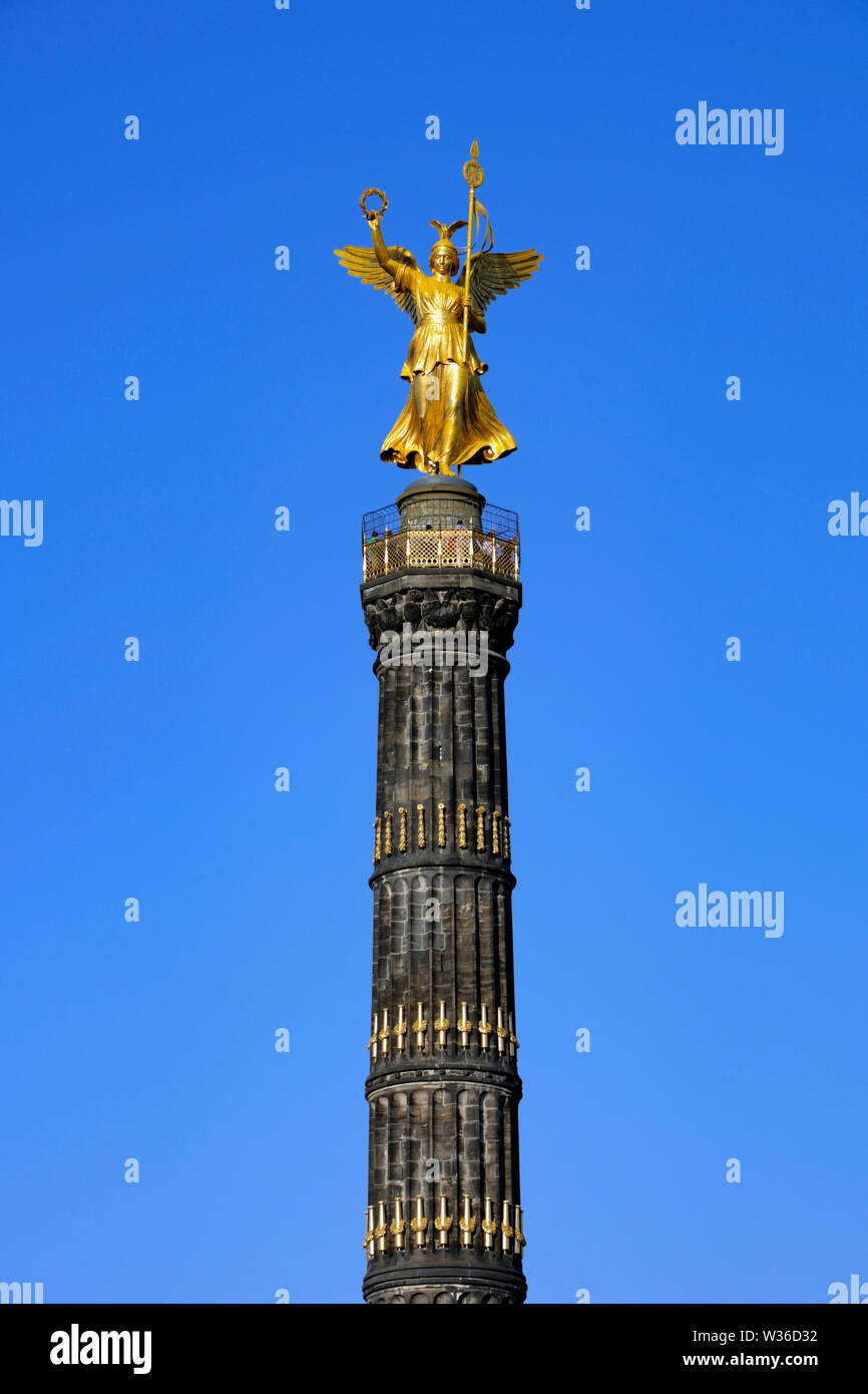 Großer stern hi-res stock photography and images - Alamy