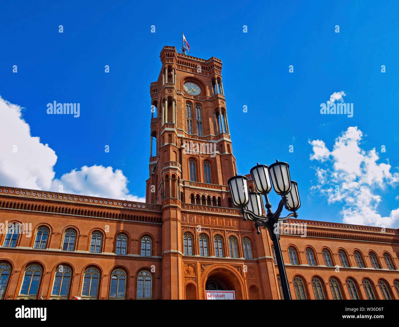 Rotes Rathaus, Red City Hall, red brick building, Berlin-Mitte, Berlin ...
