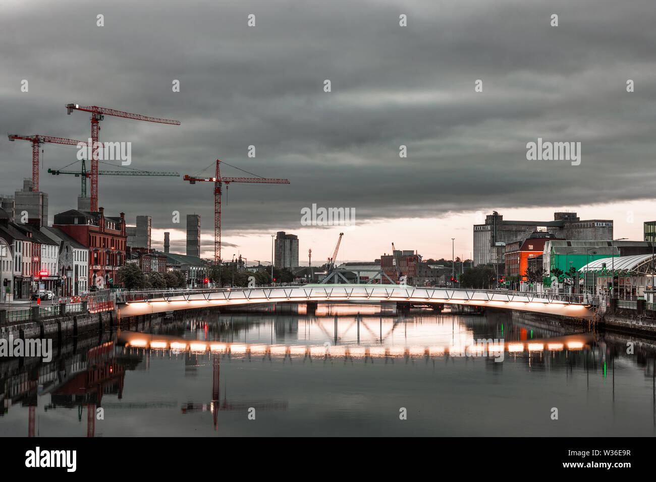 Mary bridge hi-res stock photography and images - Alamy