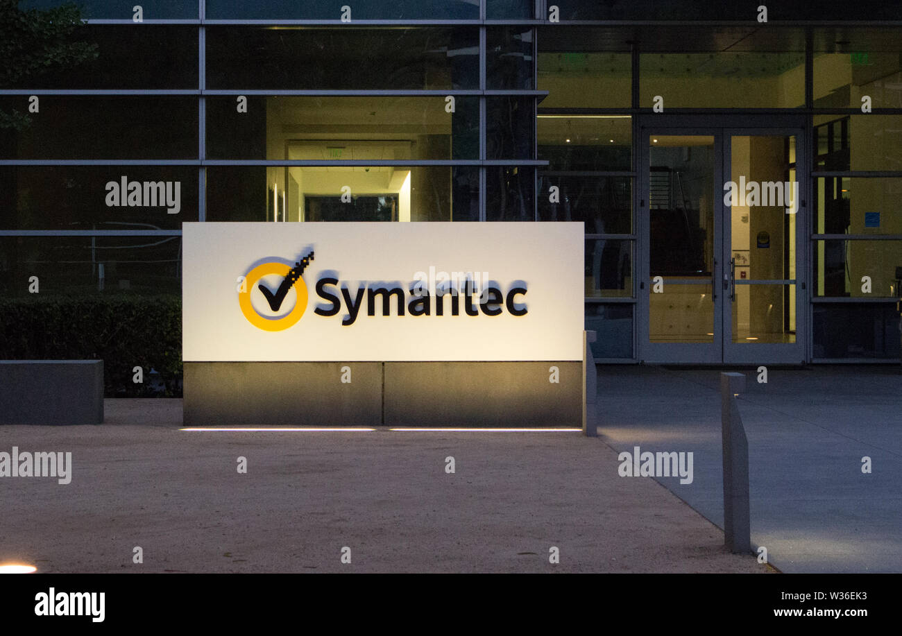 Company symantec hi-res stock photography and images - Alamy