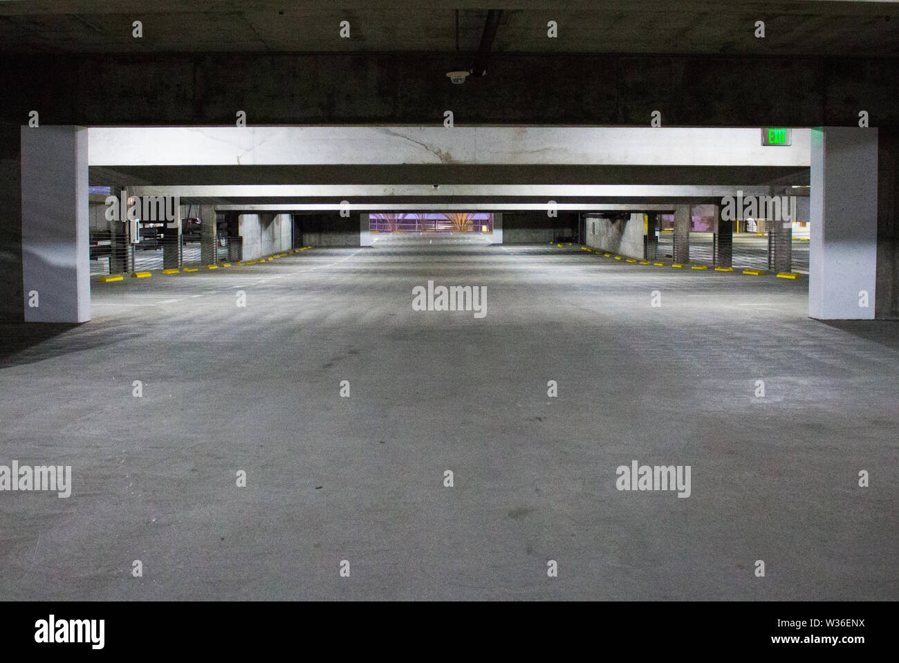 Empty parking garage hi-res stock photography and images - Alamy