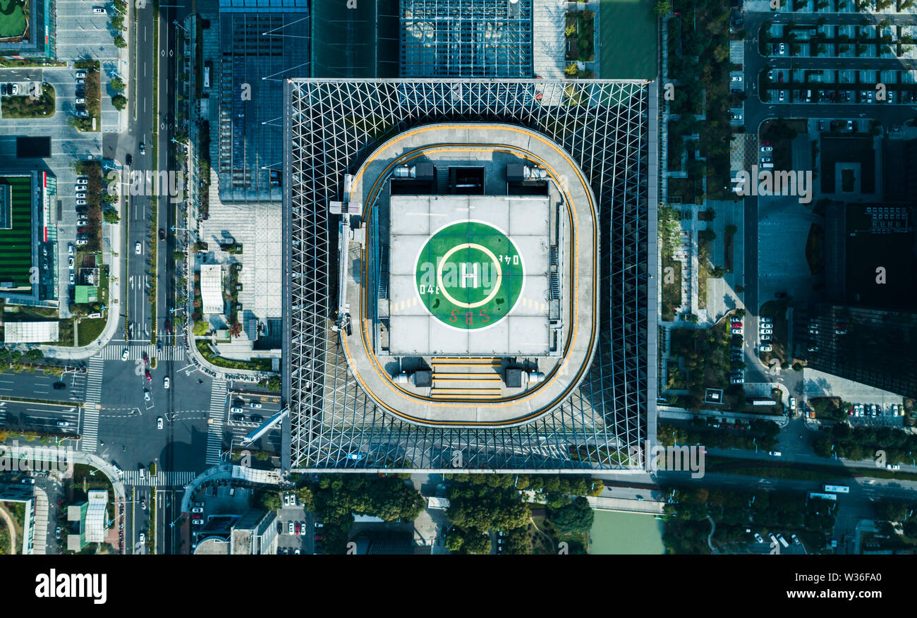Helipad on roof hi-res stock photography and images - Alamy