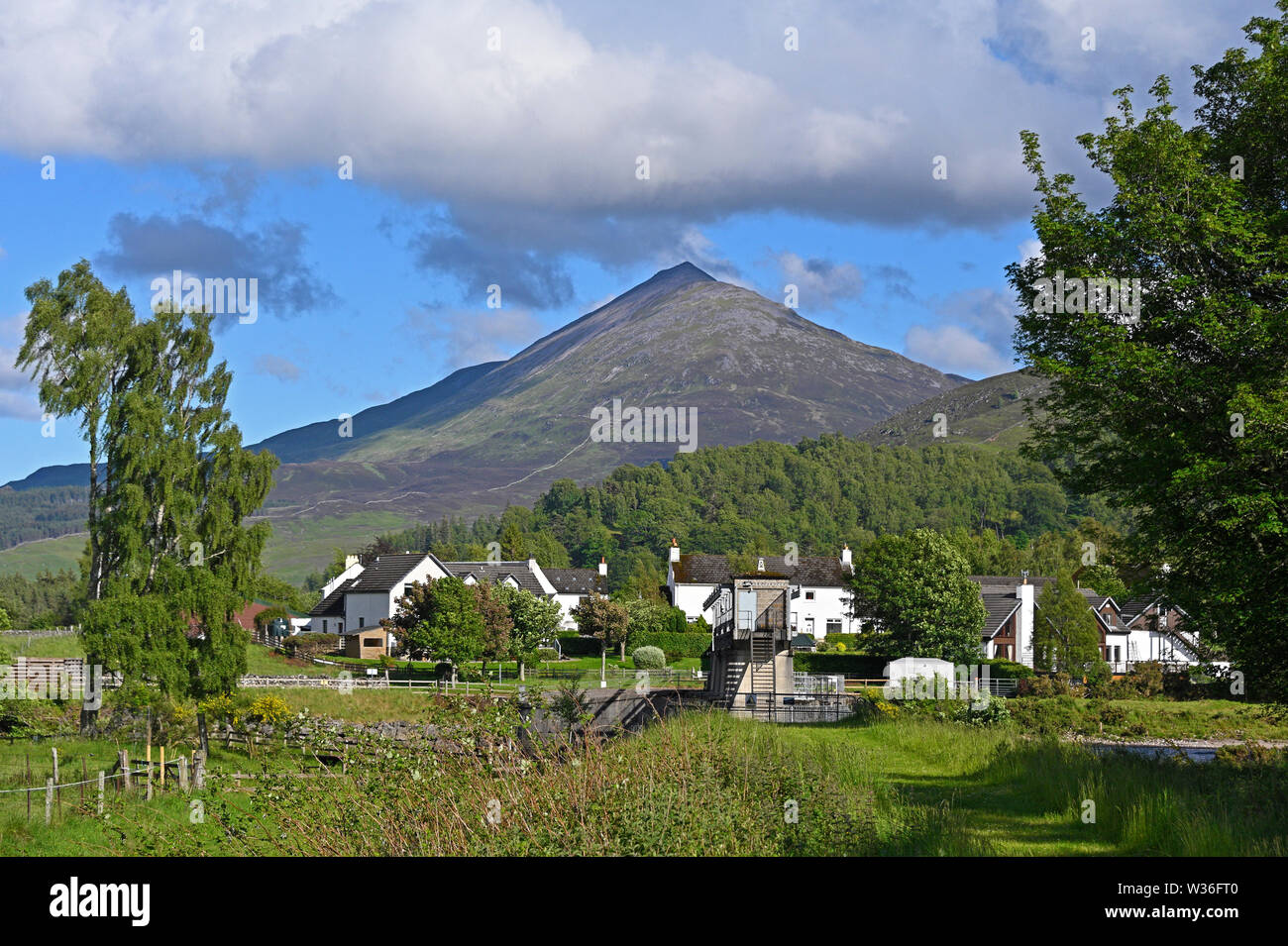 Kinloch rannoch hi-res stock photography and images - Alamy