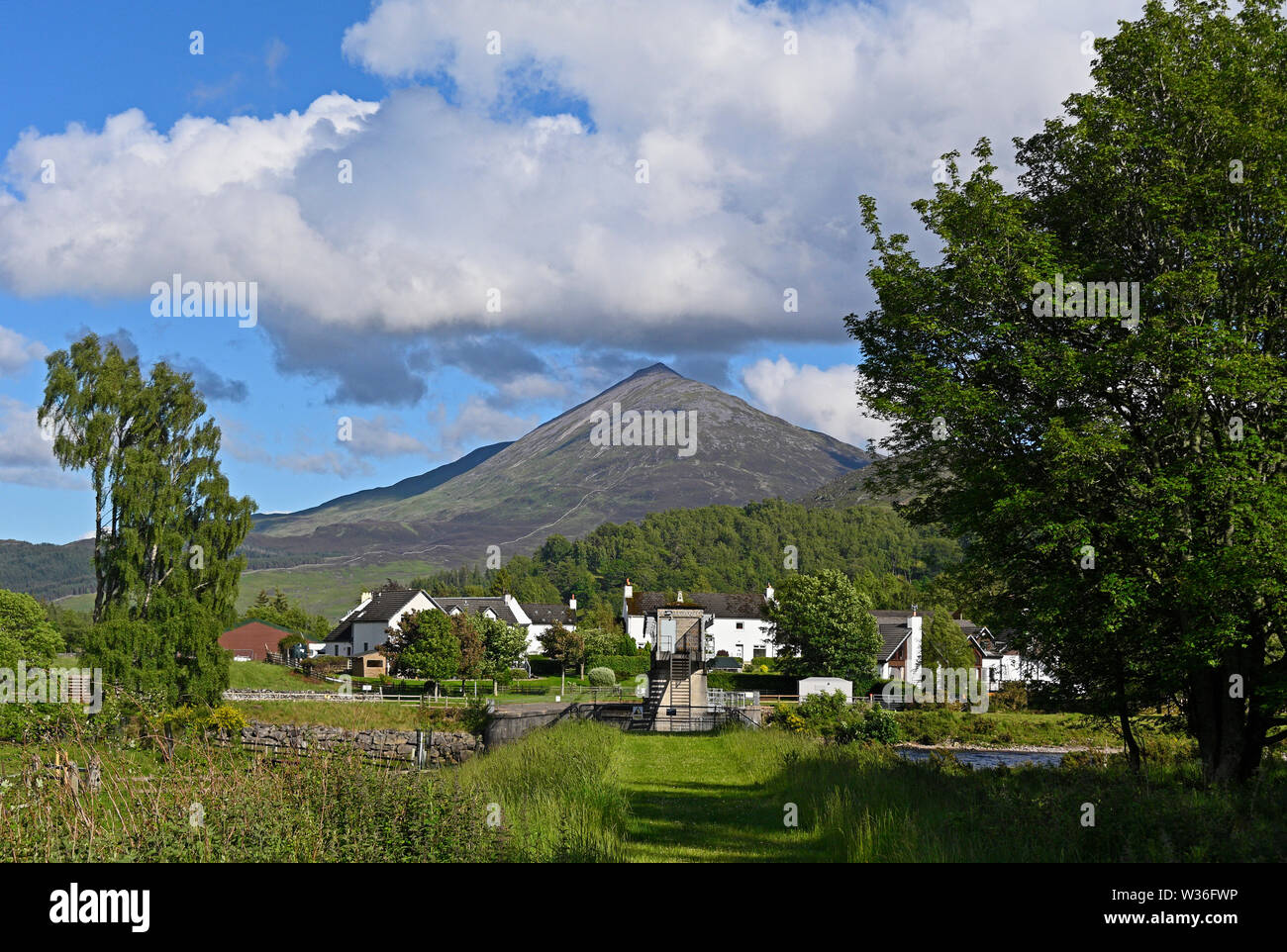 Hill kinloch rannoch perthshire hi-res stock photography and images - Alamy