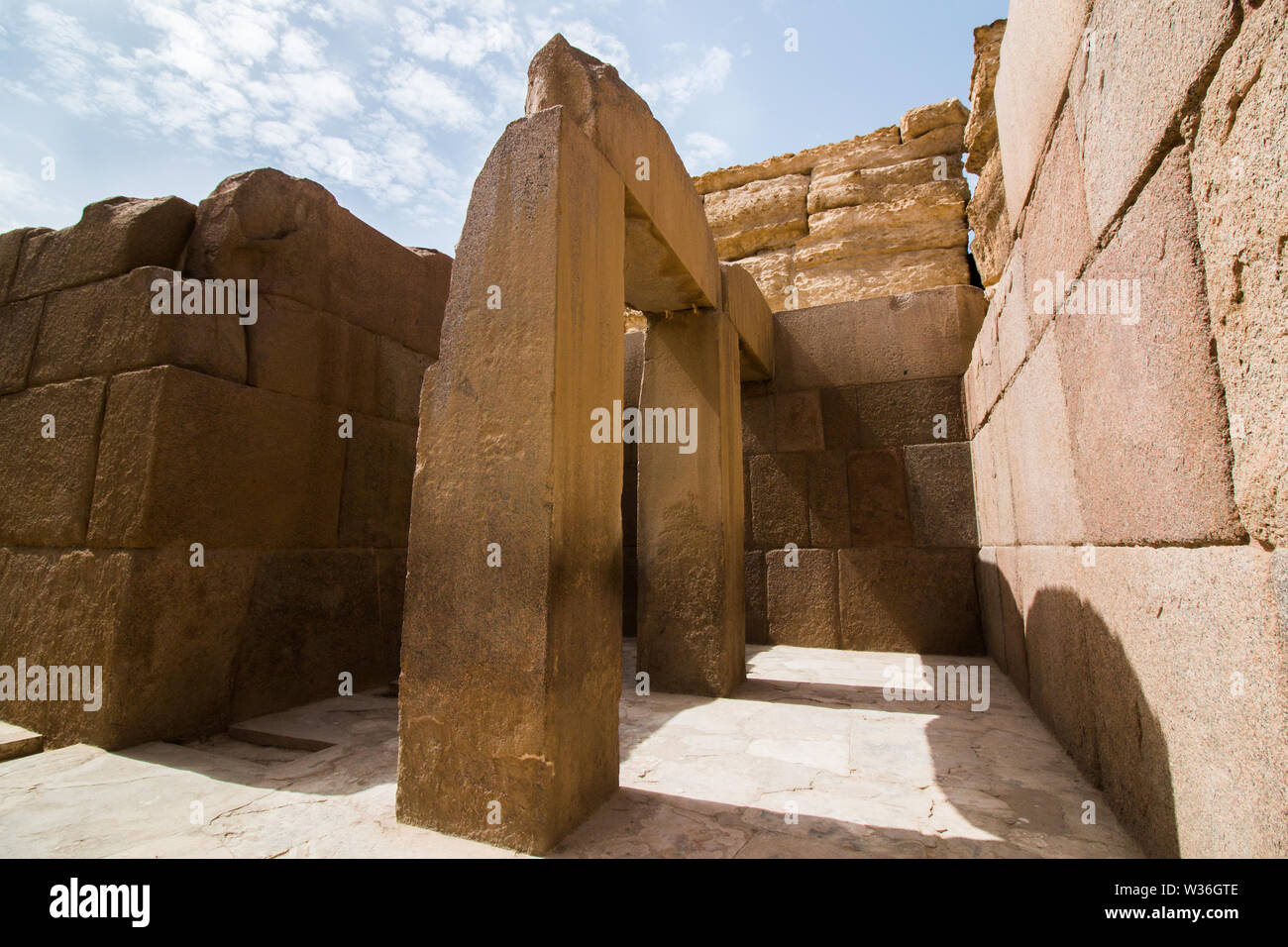 Embalming egypt hi-res stock photography and images - Alamy