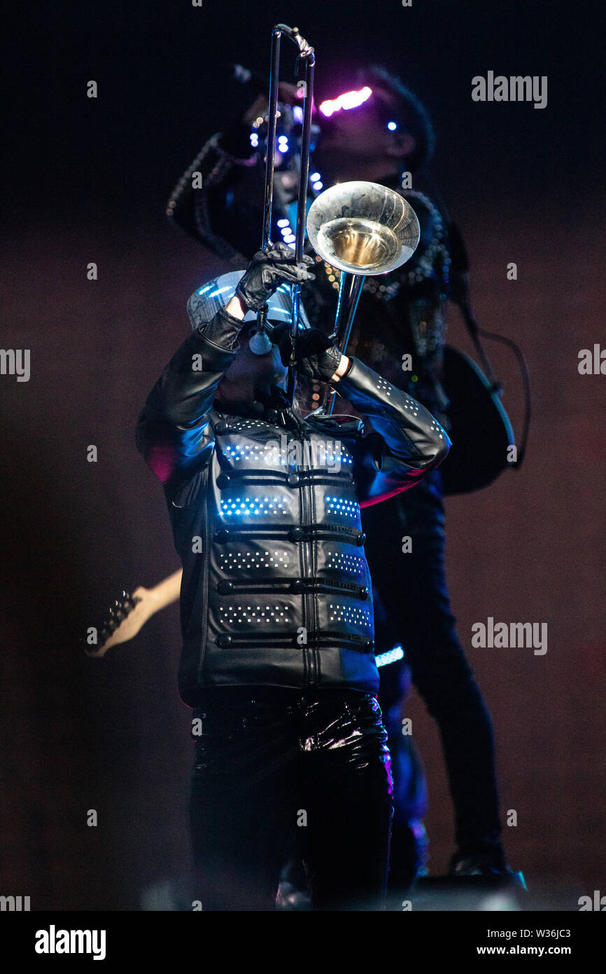 Simulation theory world tour hi-res stock photography and images - Alamy