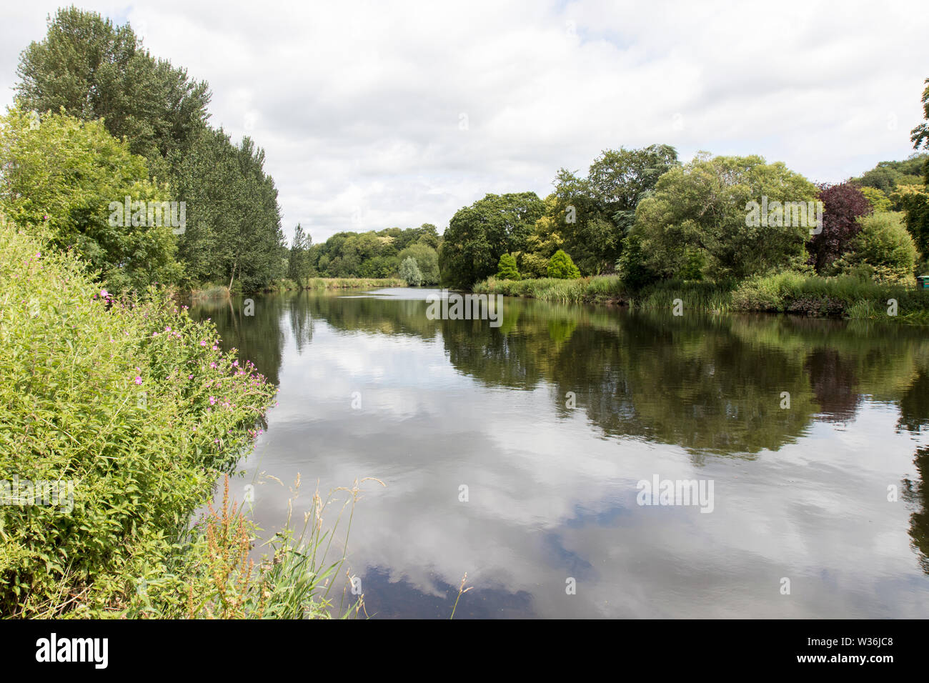 The River Trent at Burton upon Trent Stock Photo - Alamy