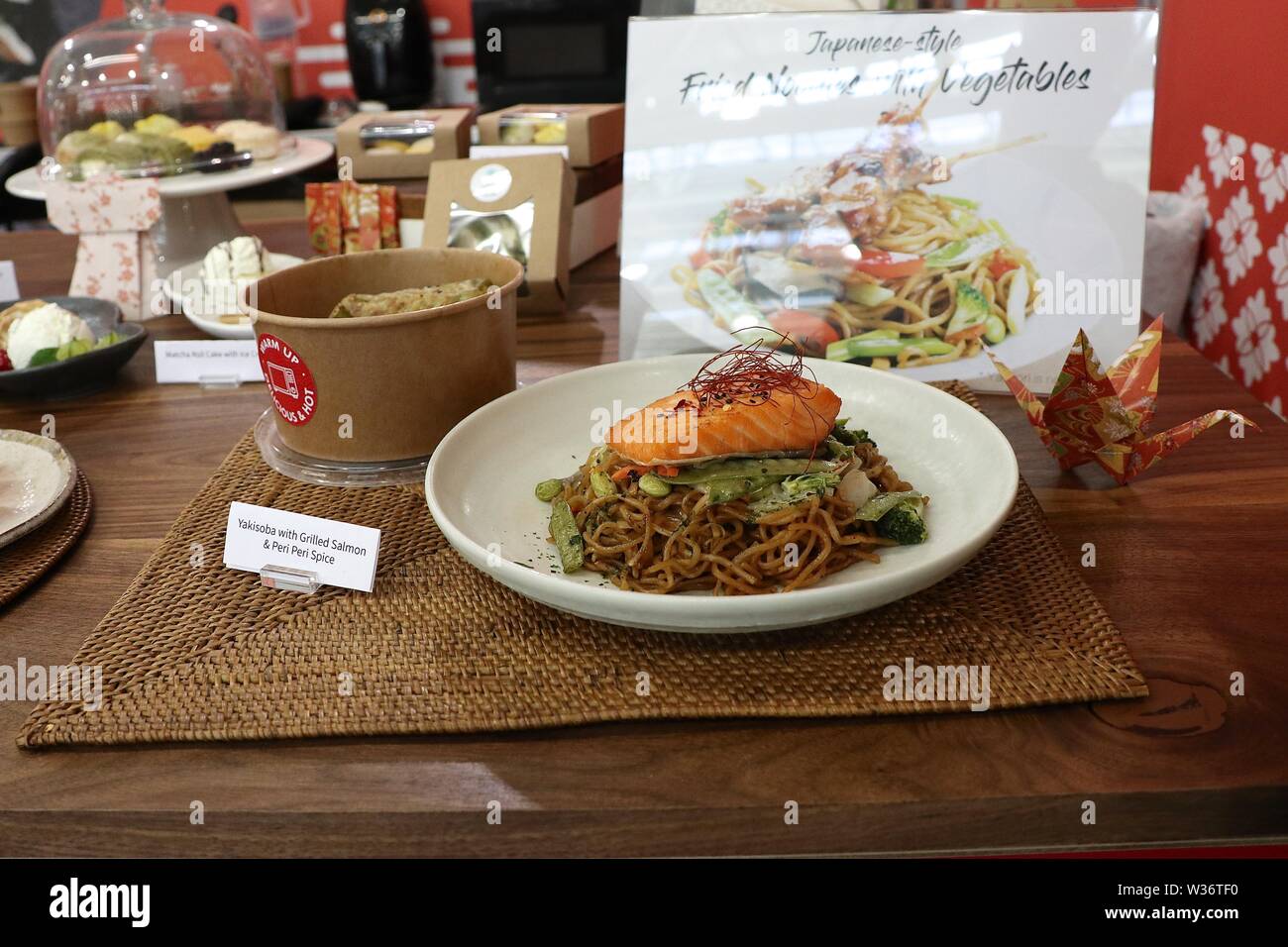 HYPER JAPAN 2019 Olympia Grand Hall ,Japan Culture ,Cosplay,Traditional ...