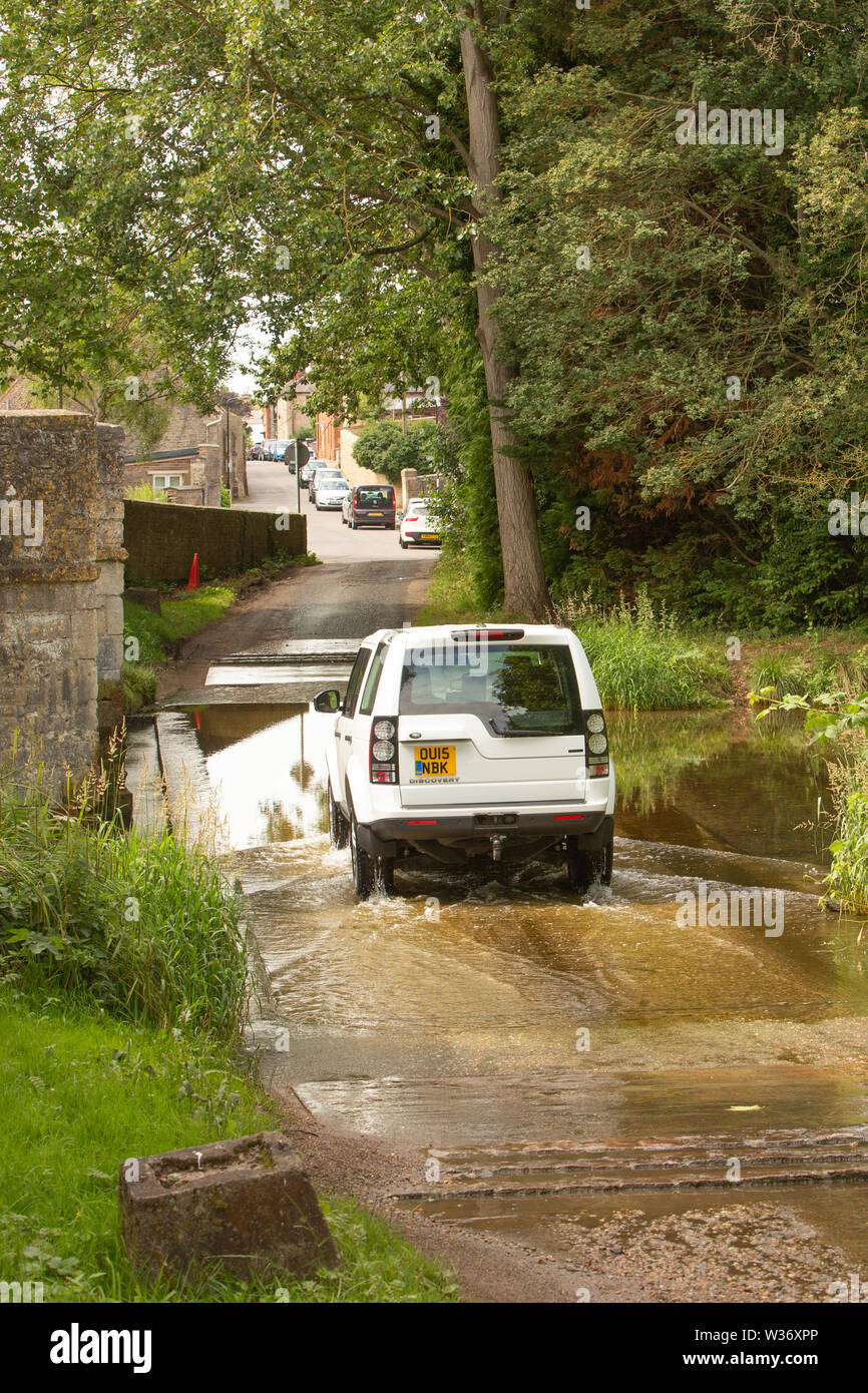 The ford and bridge, built 1250, at Geddington Stock Photo - Alamy