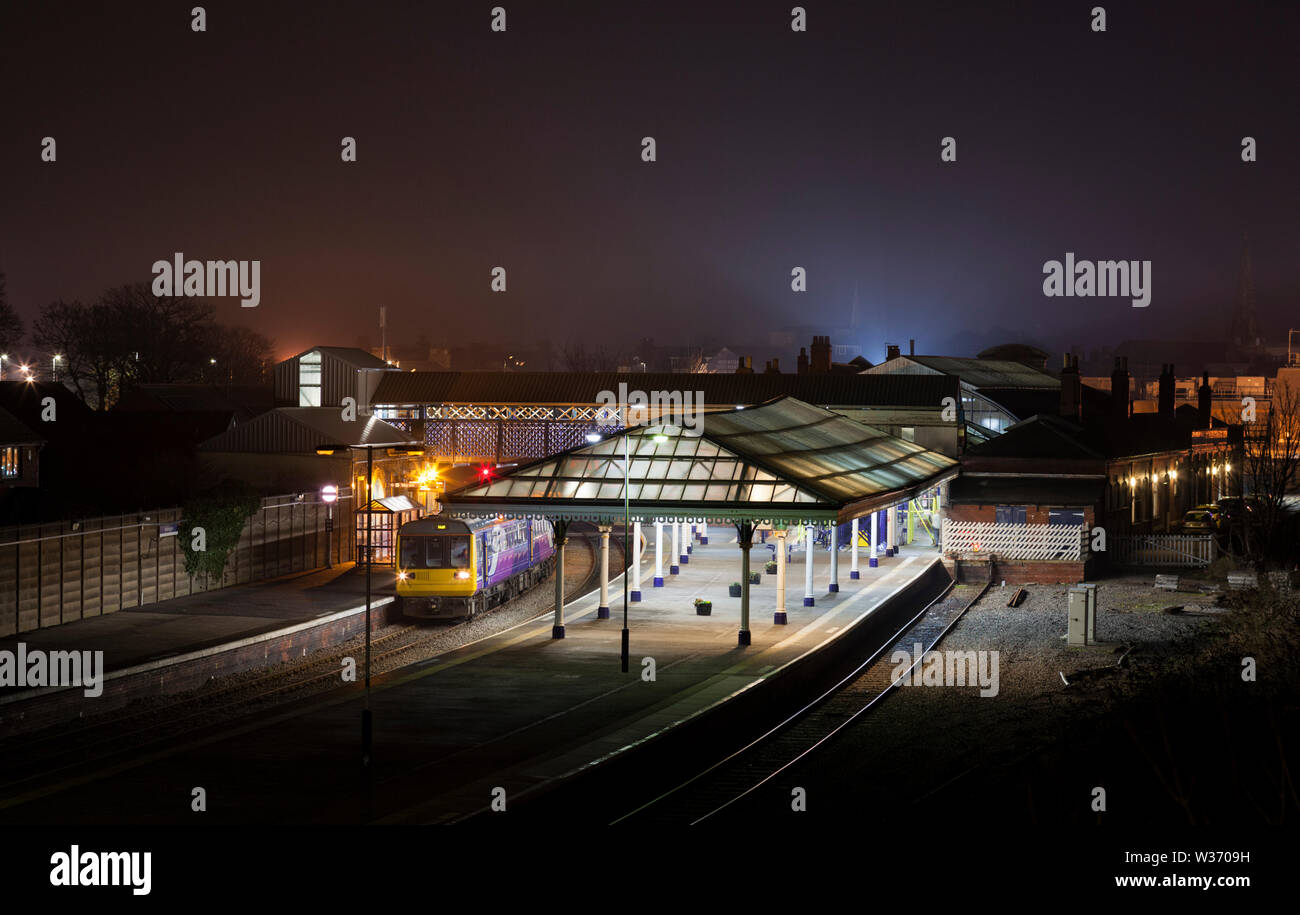Arriva Northern Rail class 142 pacer train at Bridlington railway ...