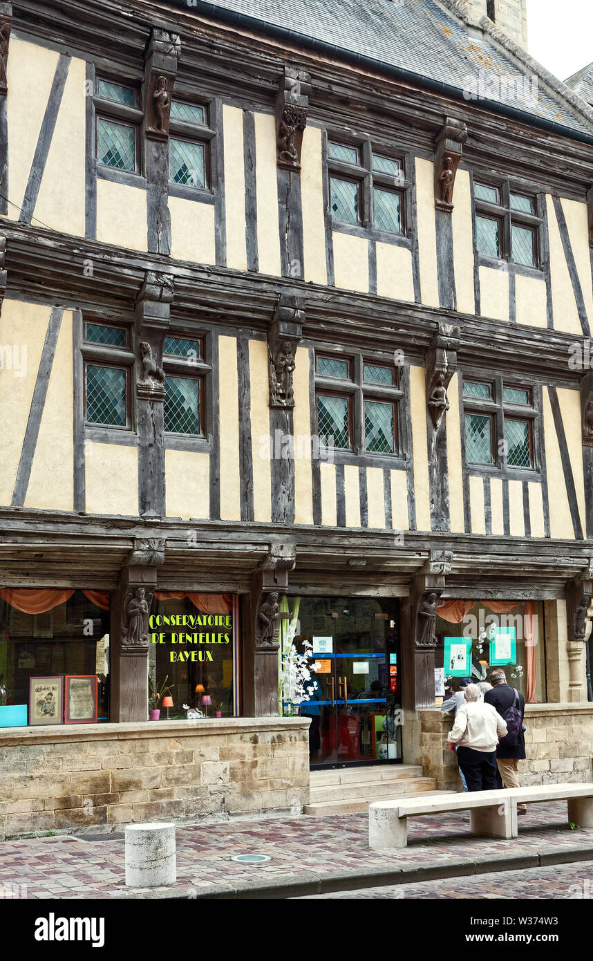 old half-timbered building, shop, cobblestones, business, Europe ...