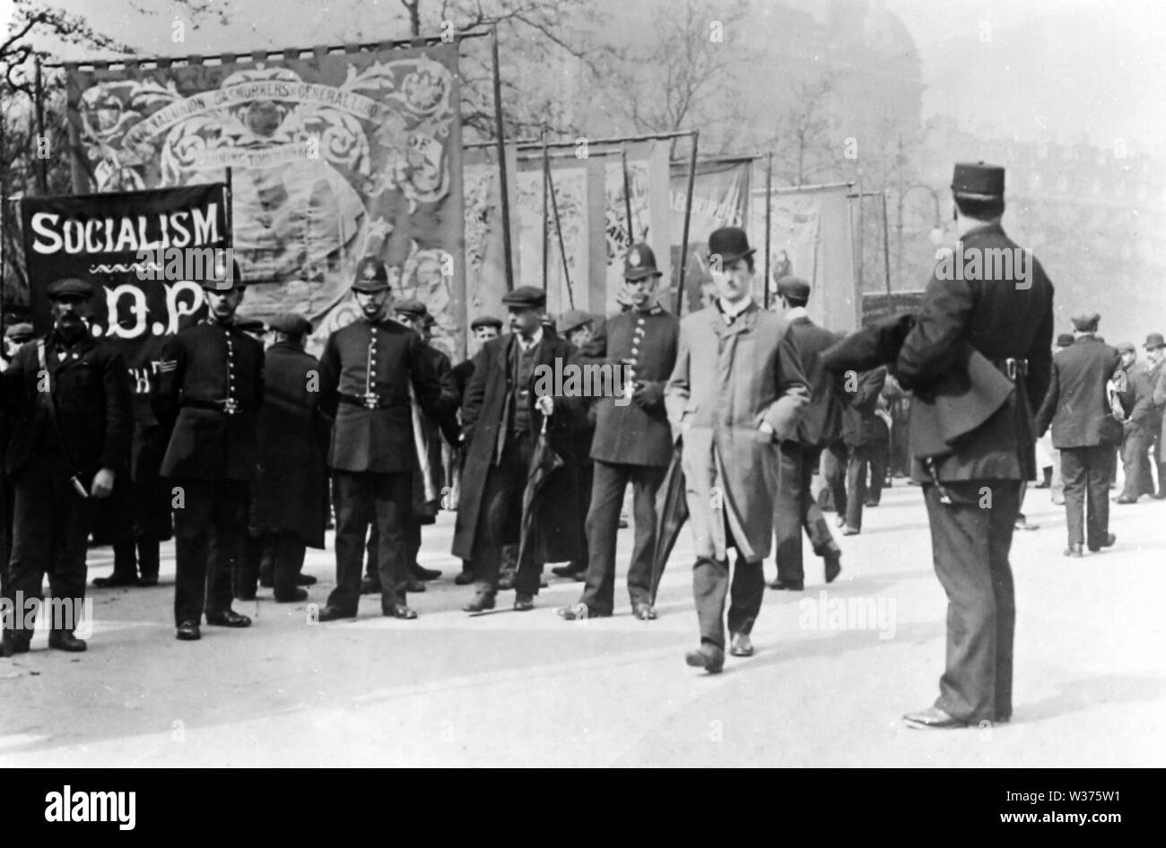 Protest march in london hi-res stock photography and images - Alamy
