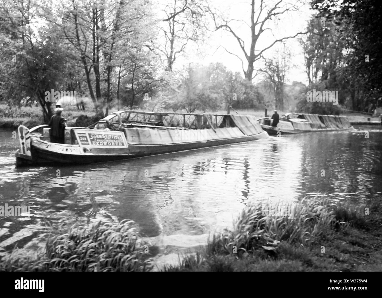 Narrow boat on the Coventry Canal Stock Photo - Alamy