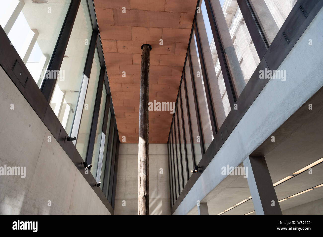 Museums basement hi-res stock photography and images - Alamy