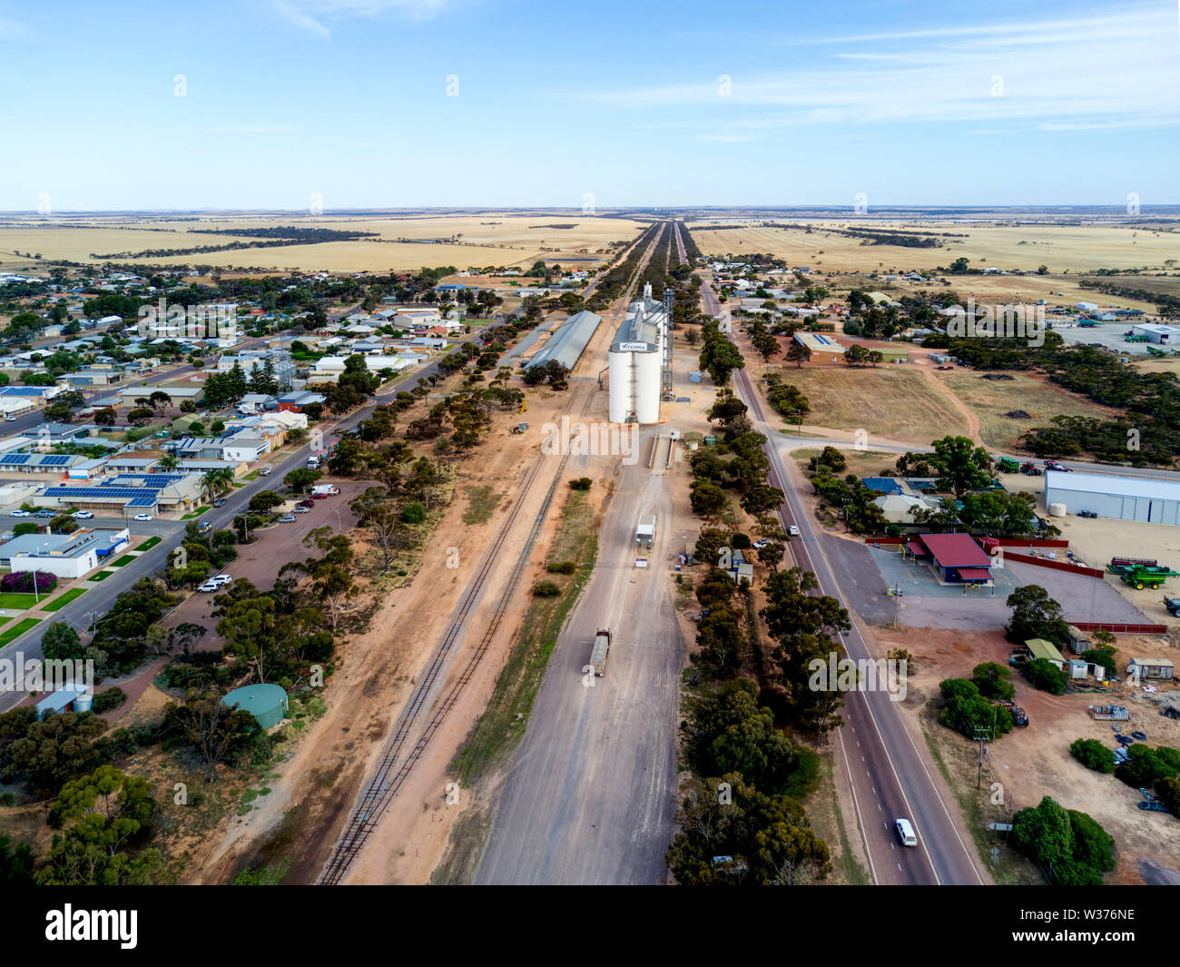 Aerial of the agricultural service village of Wudinna Eyre Peninsula ...