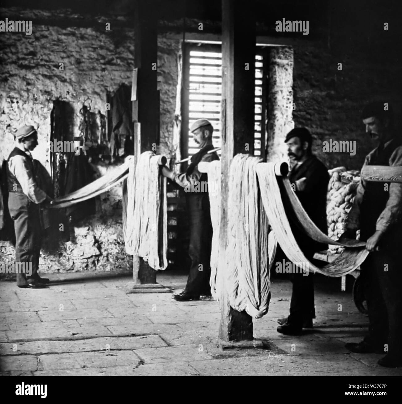 Linen manufacture, Peaking Stock Photo - Alamy