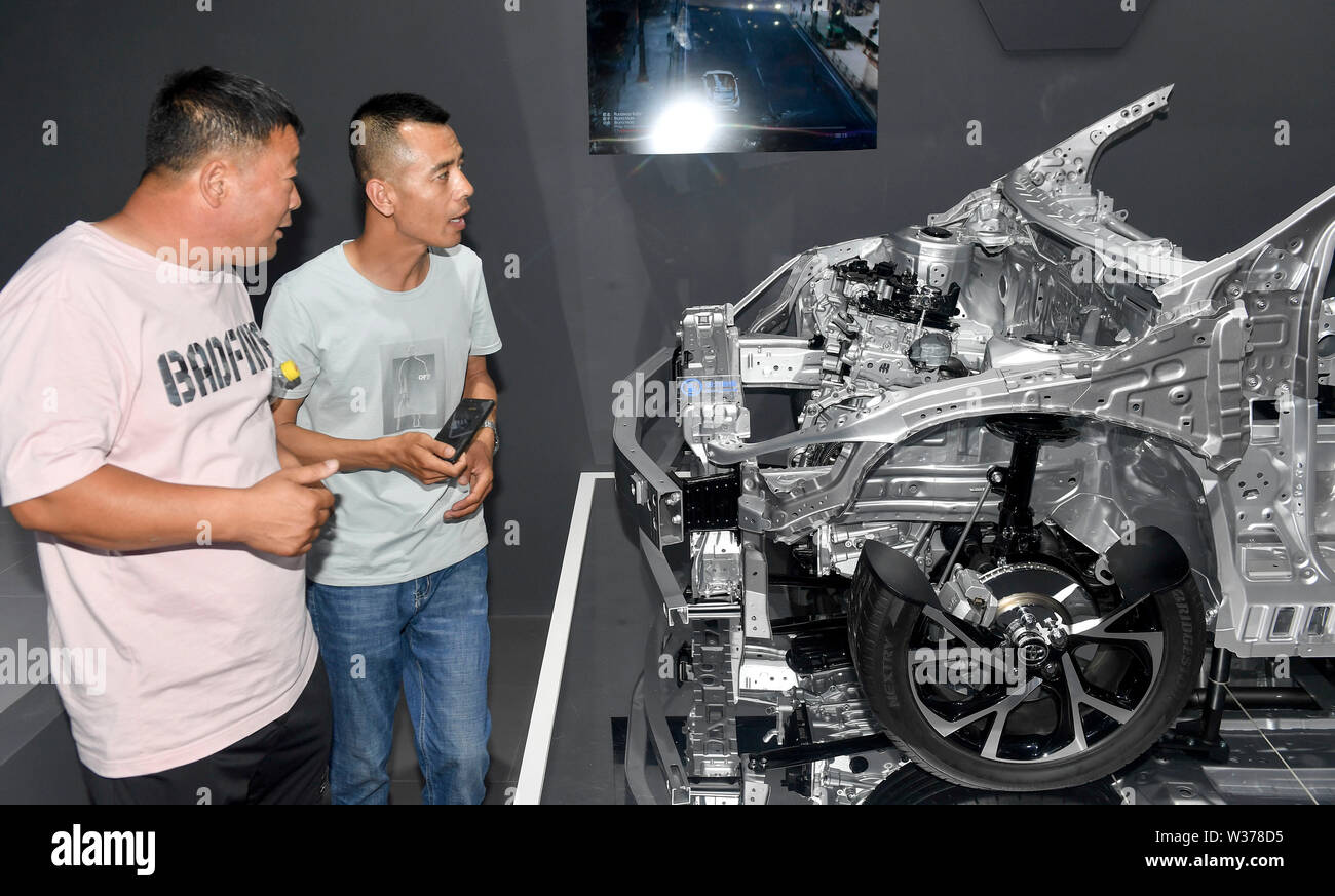 Dissected view hi-res stock photography and images - Alamy