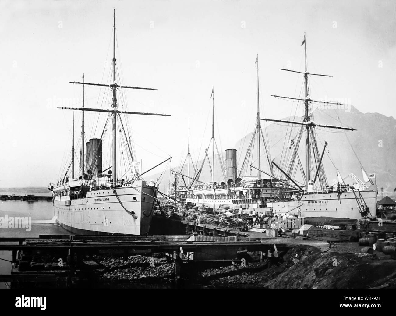 Cape town old town Black and White Stock Photos & Images - Alamy