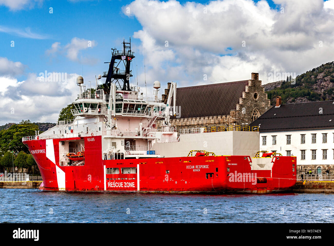 Offshore multi service standby rescue vessel Ocean Response in the port ...