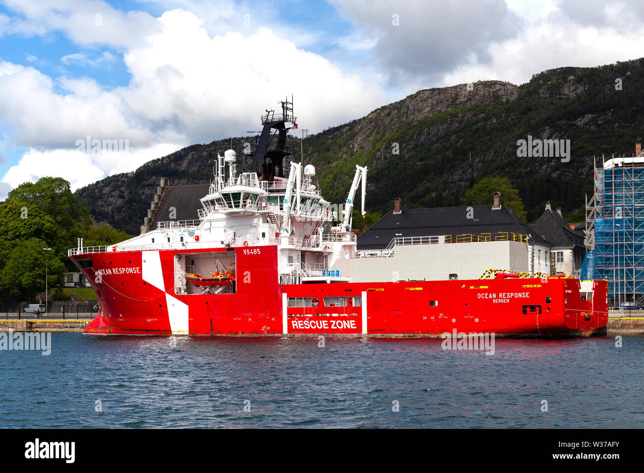 Offshore multi service standby rescue vessel Ocean Response in the port ...