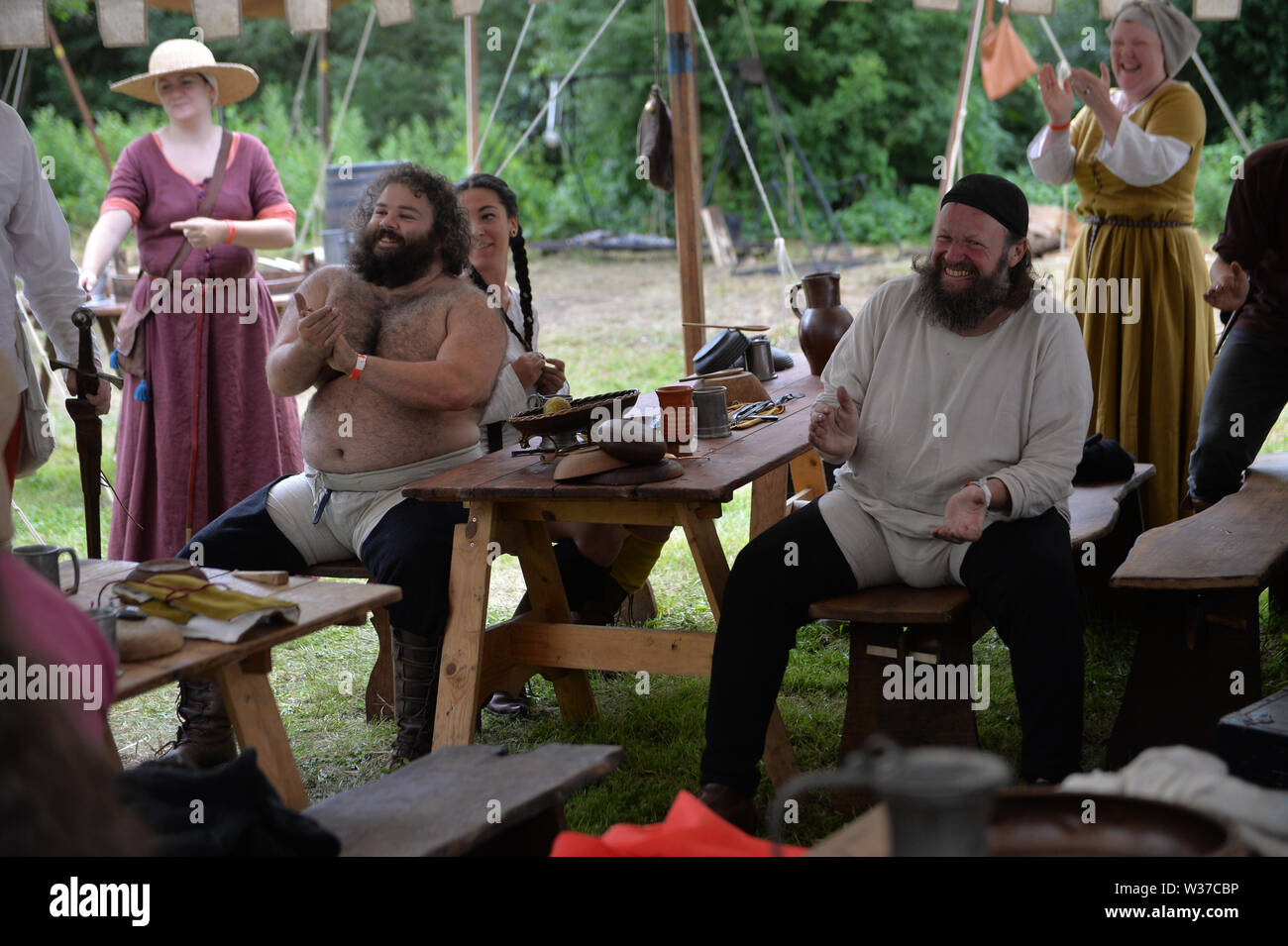 Medieval re-renactors attend the Tewkesbury Medieval Festival at ...