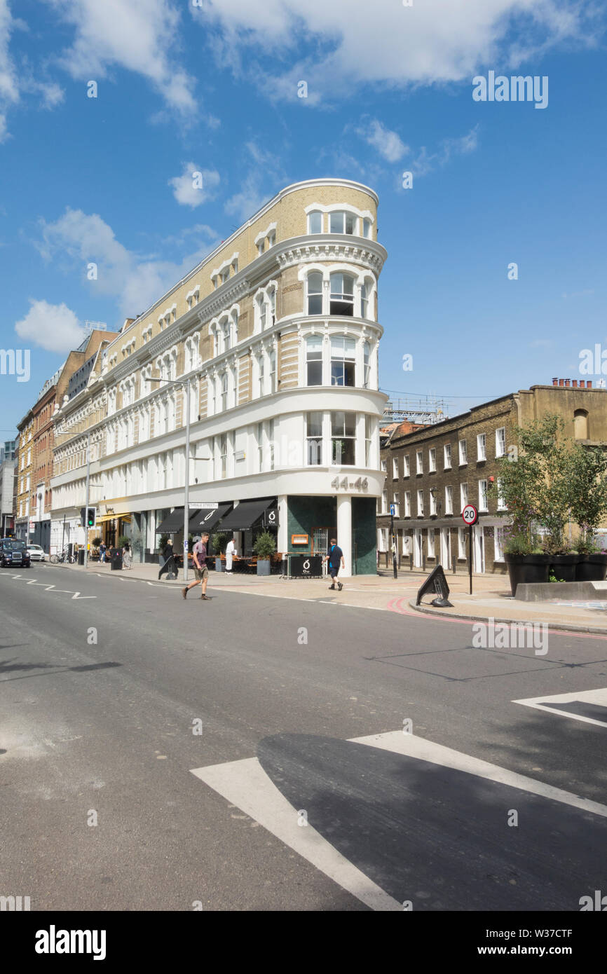 Uk italian restaurant exterior hi-res stock photography and images - Alamy