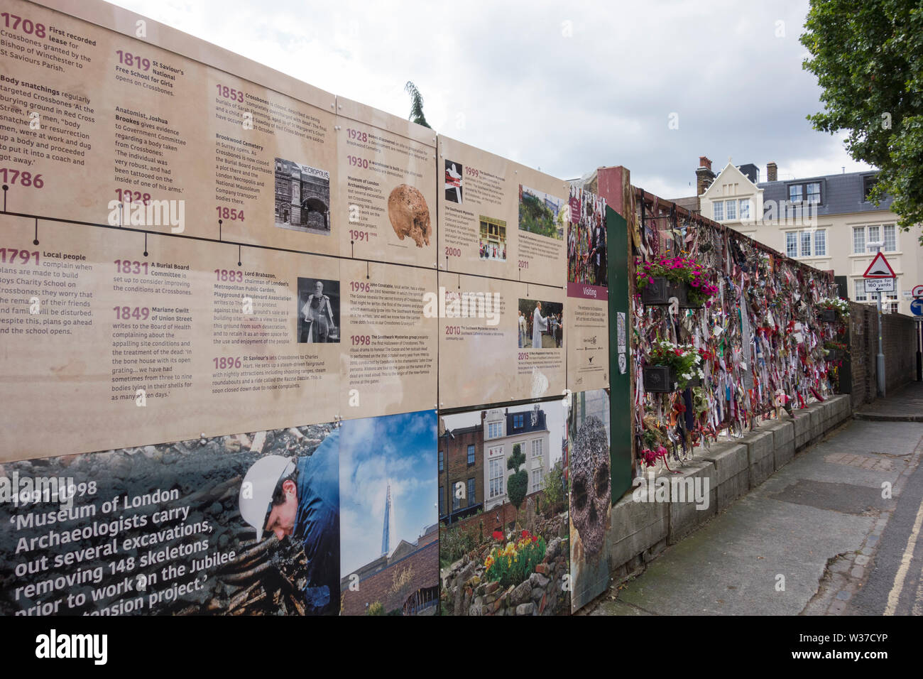 Cross bones graveyard southwark london hi-res stock photography and ...