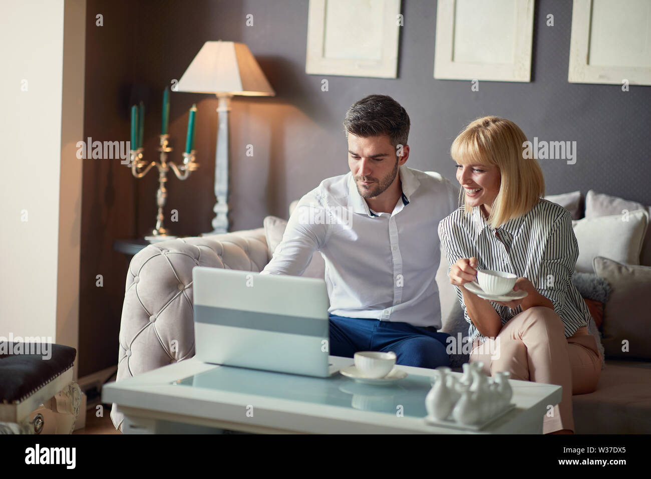 Female entrepreneur explaining male hi-res stock photography and images ...