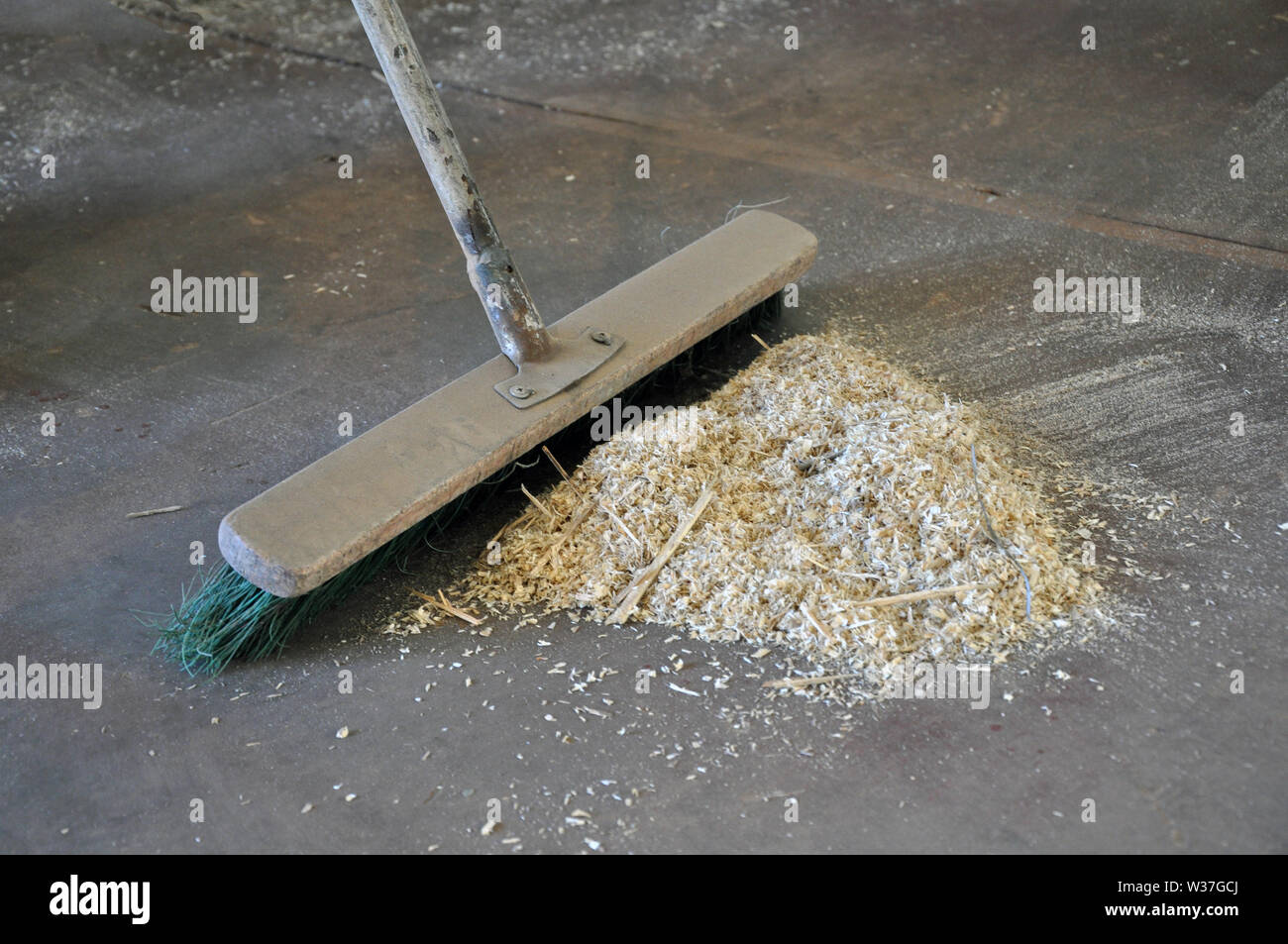 Manual cleaning hi-res stock photography and images - Alamy