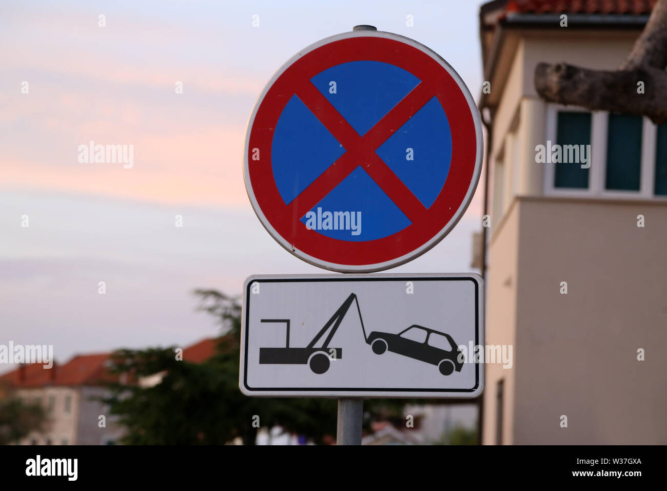 Road signs: the vehicle is stopped under the sign is prohibited Stock ...