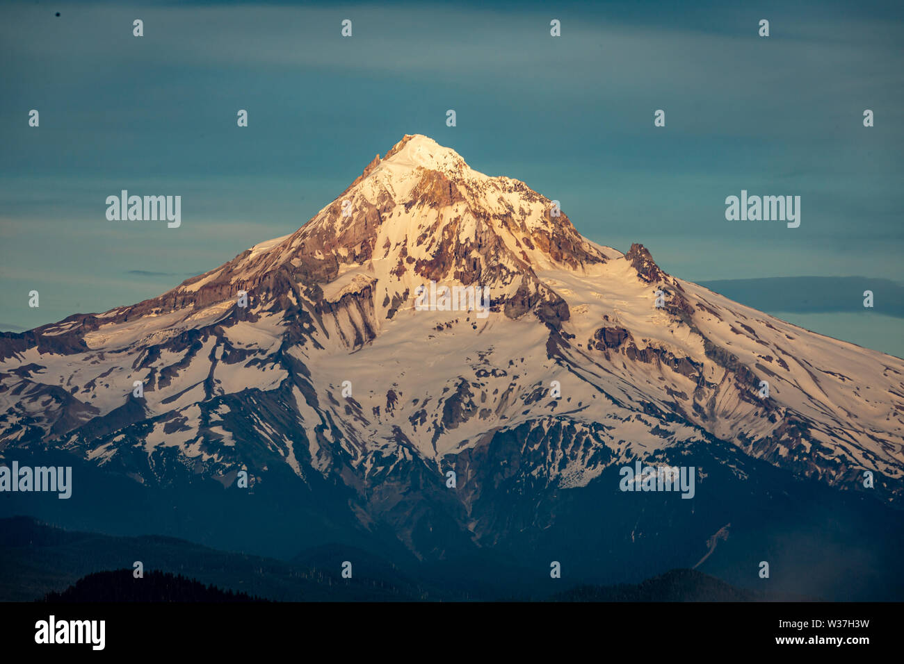 Mtn hood hi-res stock photography and images - Alamy