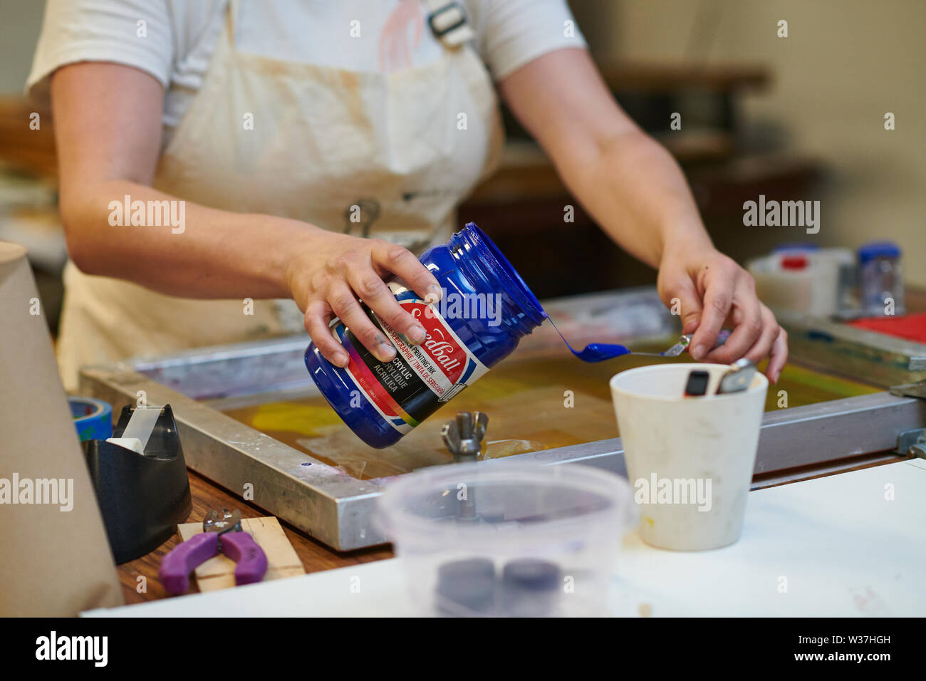 Hands printing hi-res stock photography and images - Alamy