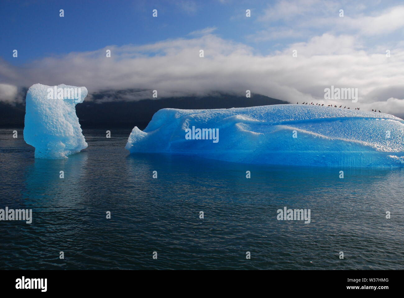 Ice burg hi-res stock photography and images - Alamy