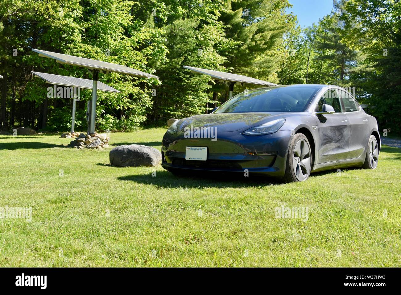 Tesla Model 3 Stock Photo - Alamy
