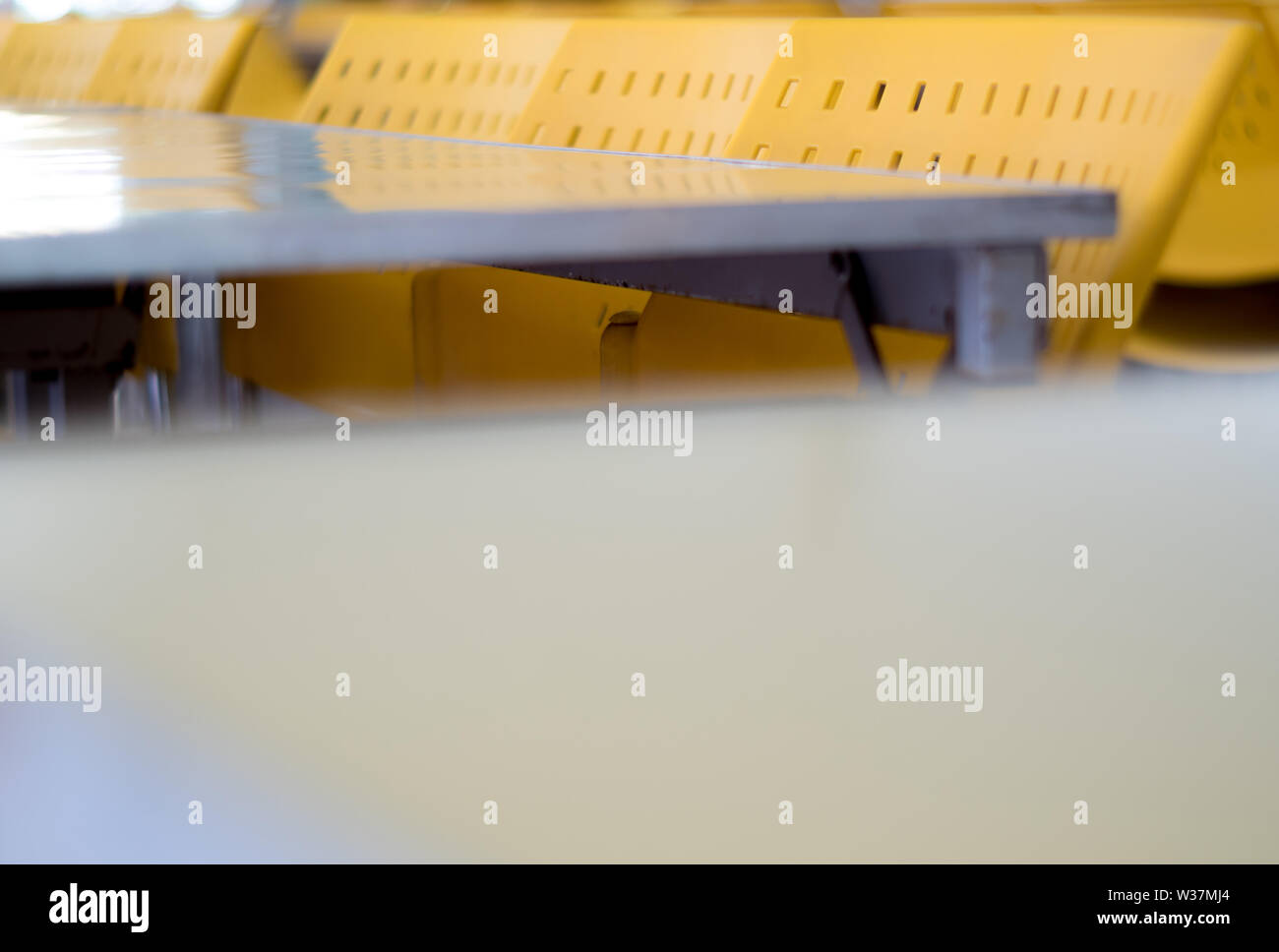 Empty school cafeteria hi-res stock photography and images - Alamy