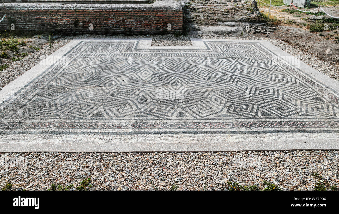 Roman mosaic pavement hi-res stock photography and images - Alamy