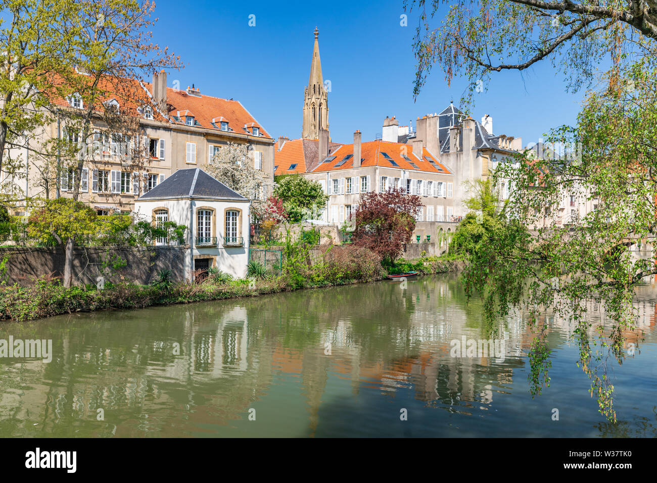 Moyen bridge hi-res stock photography and images - Alamy