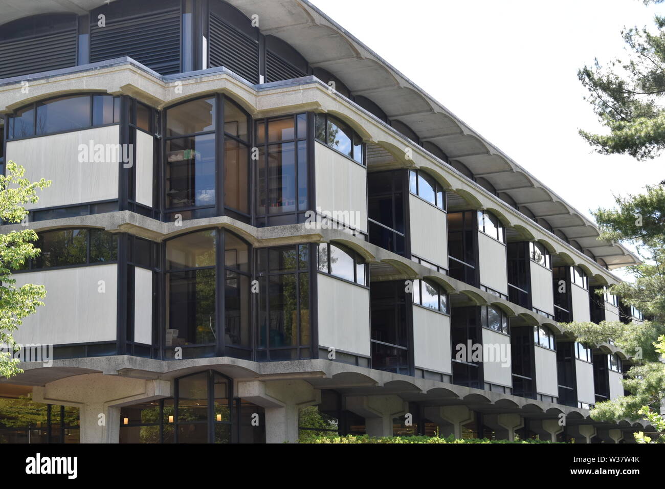 Views around Harvard University featuring Harvard Square, Harvard Yard ...