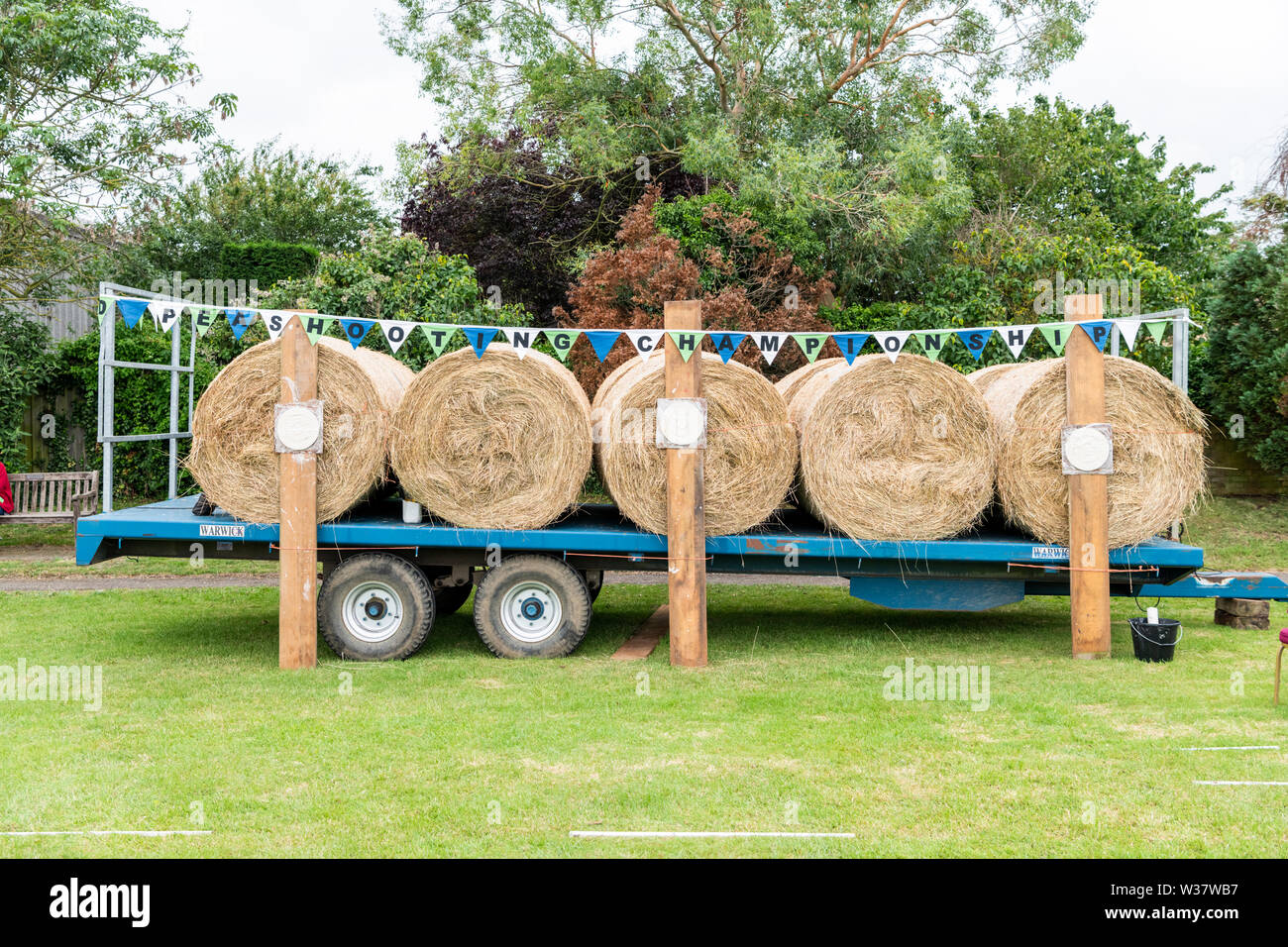 Pea shooting witcham hi-res stock photography and images - Alamy