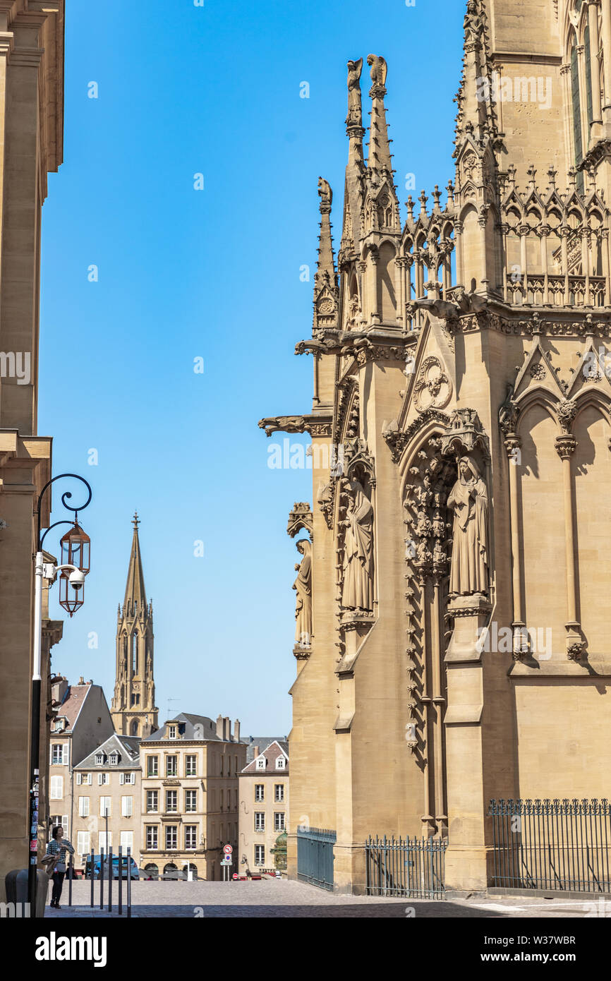 Roman Catholic Cathedral of Saint Stephen of Metz, France Stock Photo ...