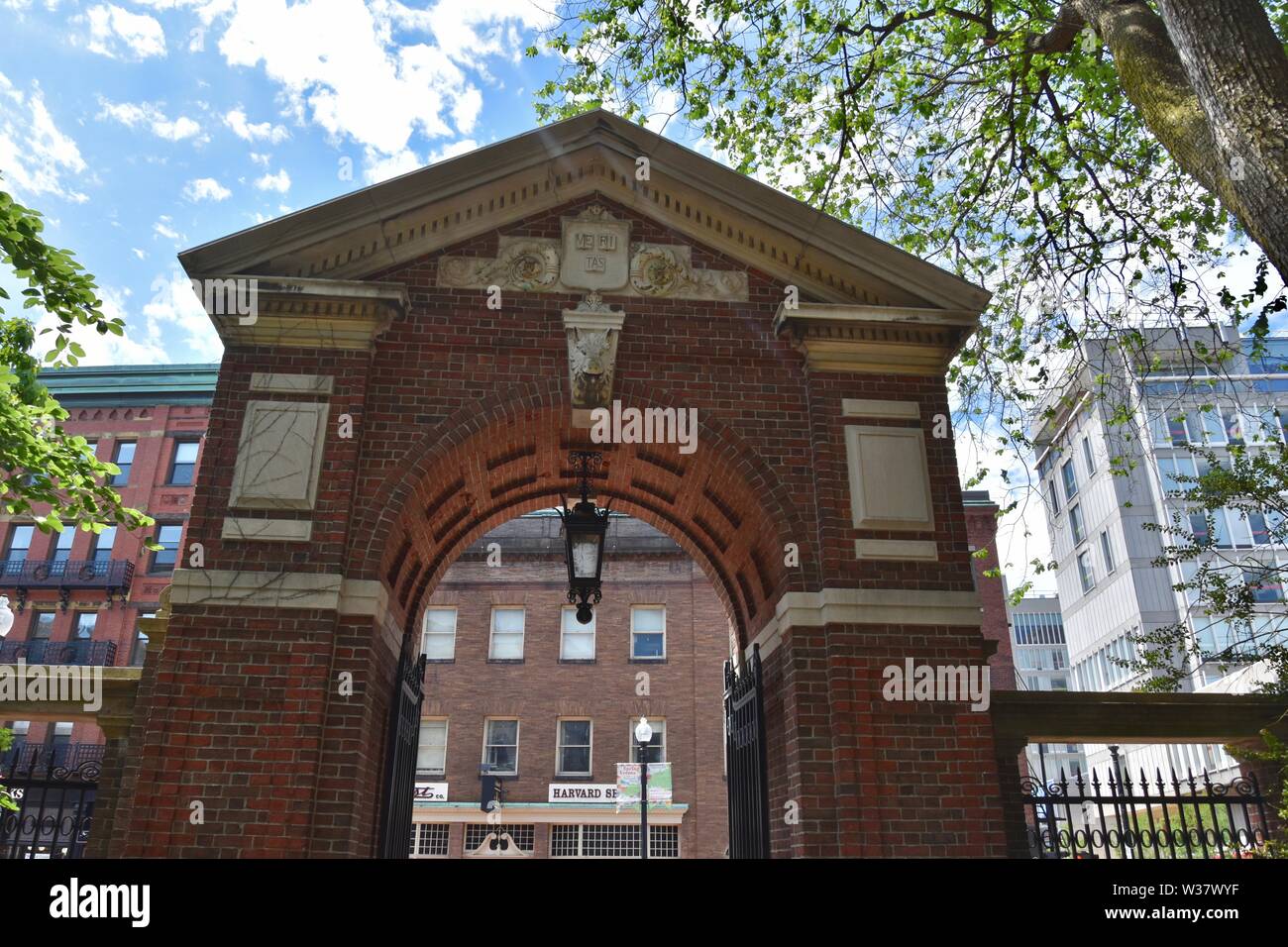 Views around Harvard University featuring Harvard Square, Harvard Yard ...