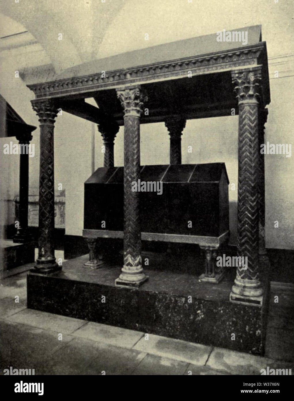 Tomb of Roger II Palermo Stock Photo - Alamy