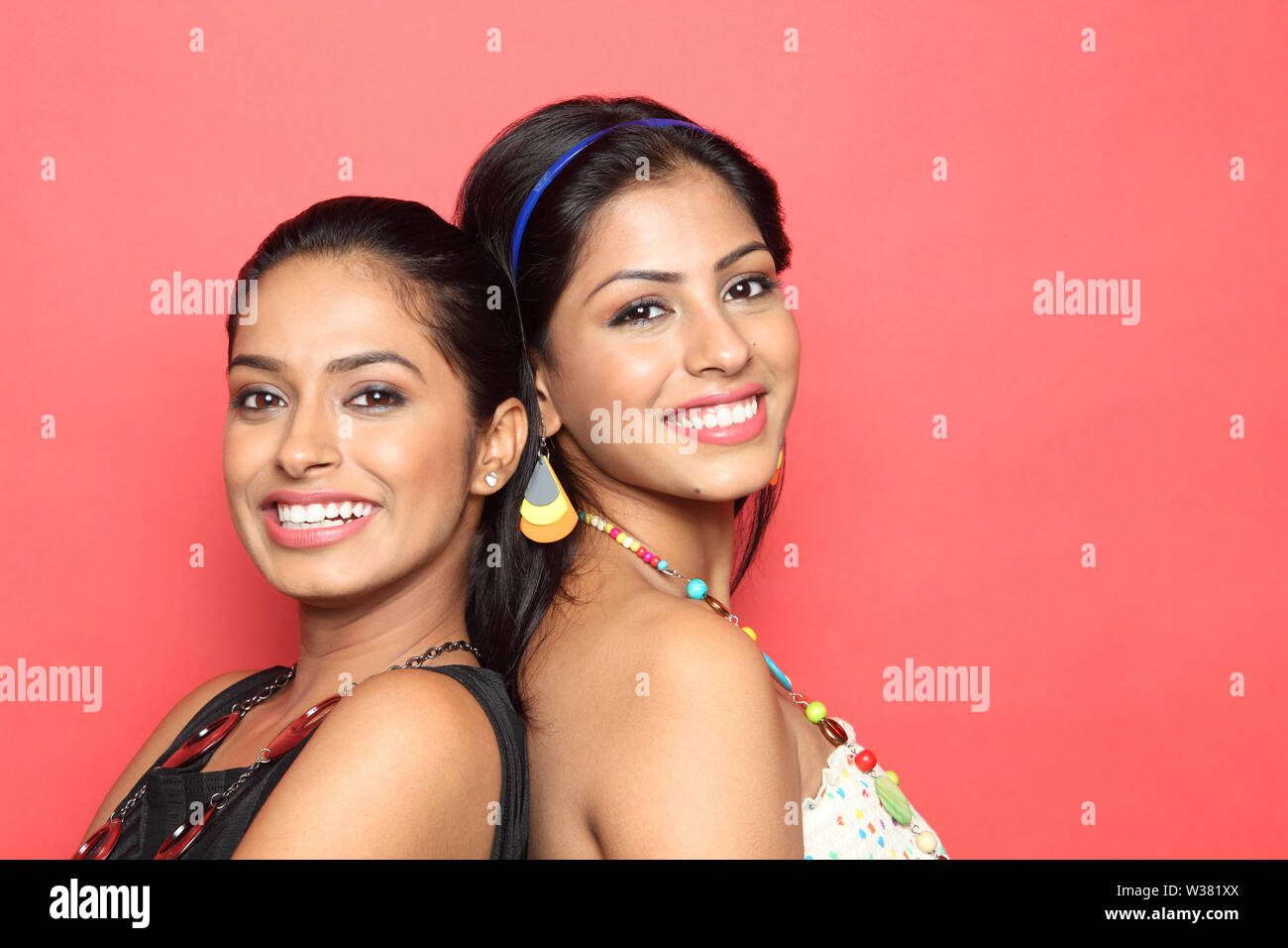 Portrait of two friends smiling Stock Photo - Alamy