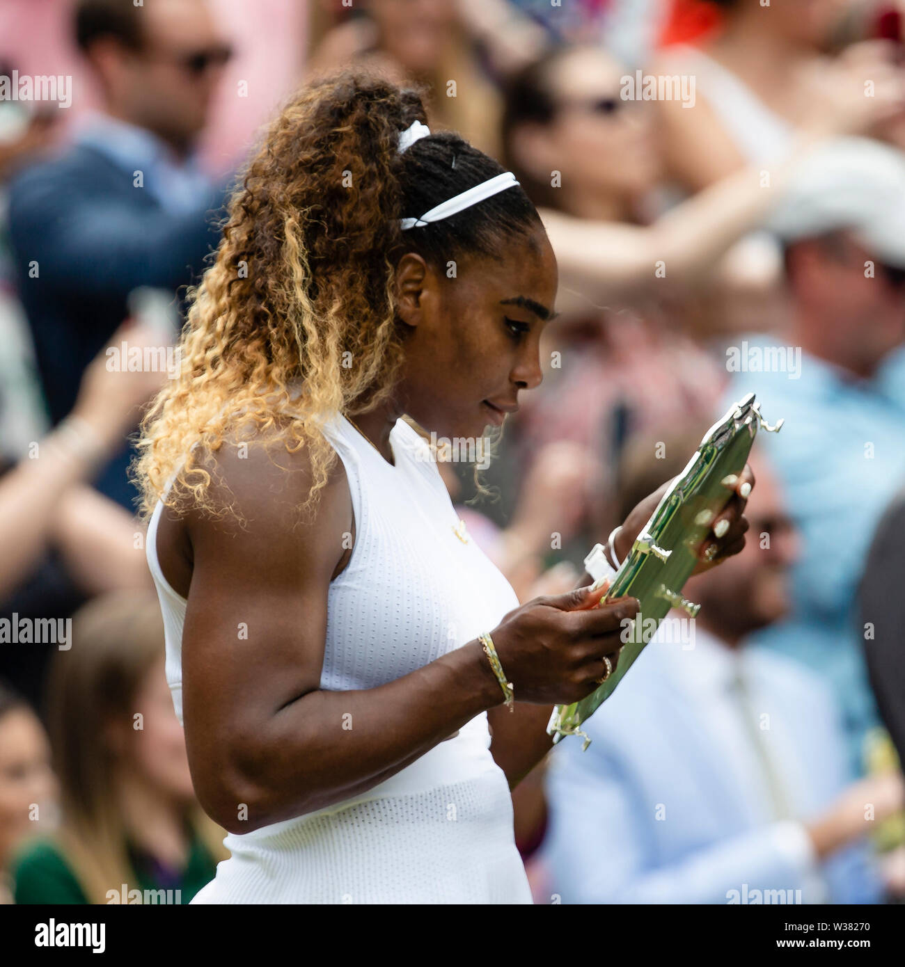 Runners up trophy hi-res stock photography and images - Alamy