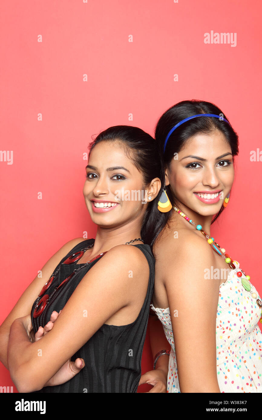 Portrait of two friends smiling Stock Photo - Alamy
