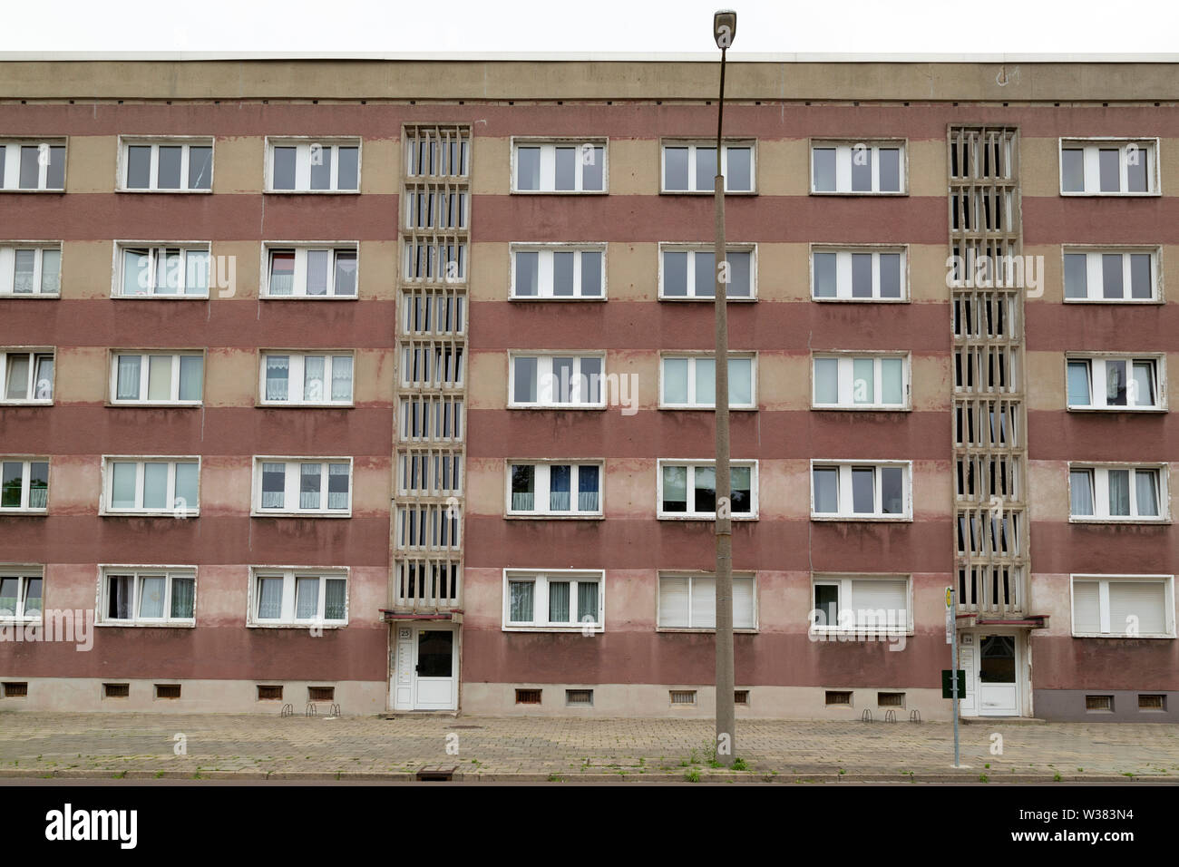 Prefabricated tower block hi-res stock photography and images - Alamy
