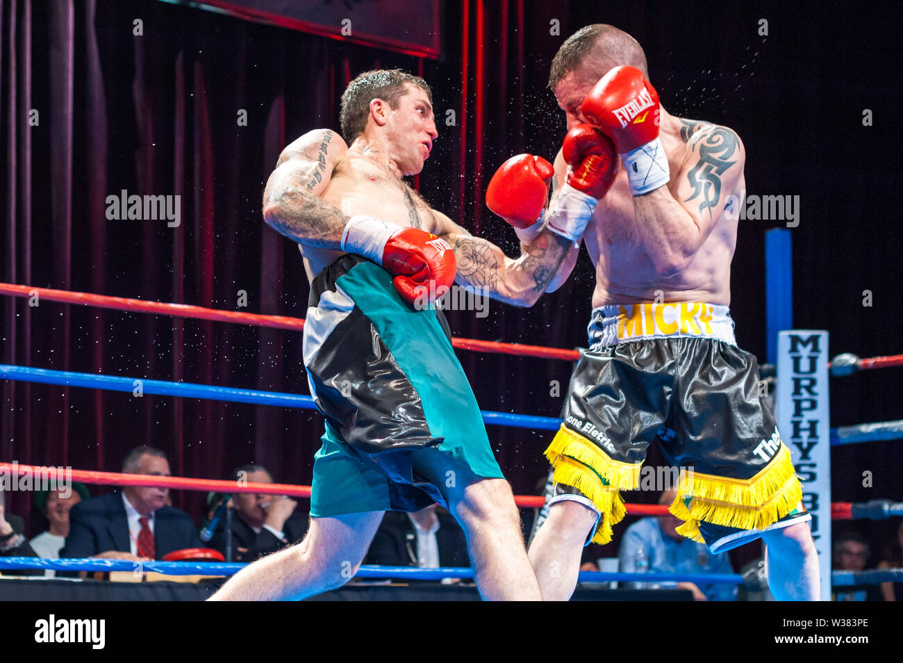 Boxing match, Danny O'Connor vs Michael McLaughlin, hosted by Murphys ...
